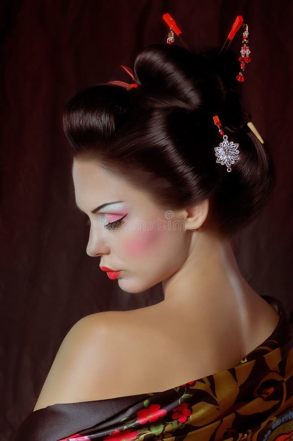 Donna Giapponese Della Geisha Immagine Stock - Immagine di capelli ...