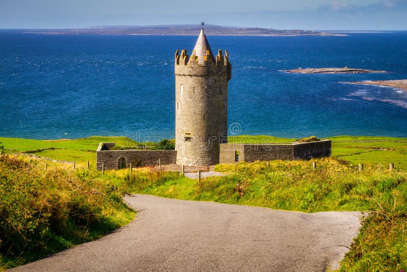 Doonagore Castle at the Atlantic Ocean in Doolin, Co. Clare, Ireland ...