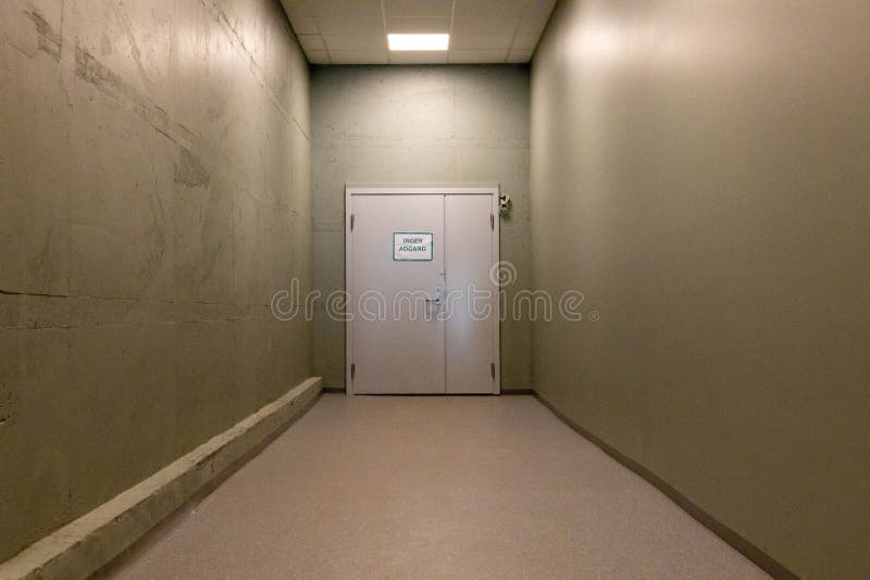 Door in the Corner of a Corridor Stock Photo - Image of wall, corridor ...