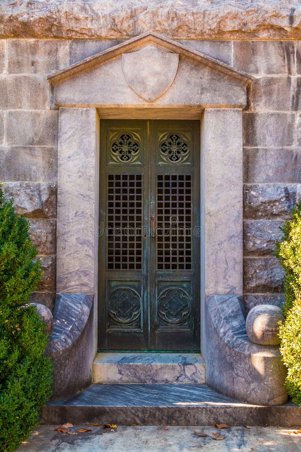 Door of crypt stock image. Image of gable, classic, graveyard - 94875771