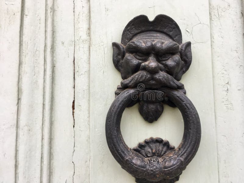 Door Knocker Picture. Image: 121933746