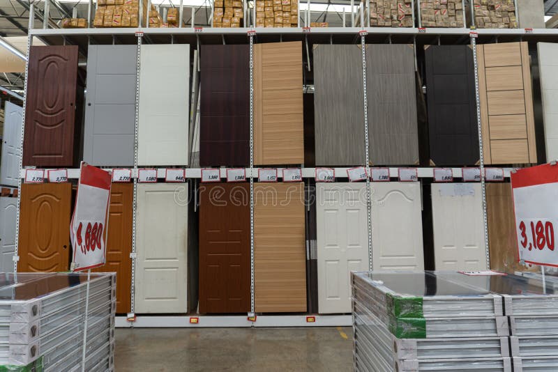 Door Sample in Home Supply Store Stock Image - Image of building, cargo ...