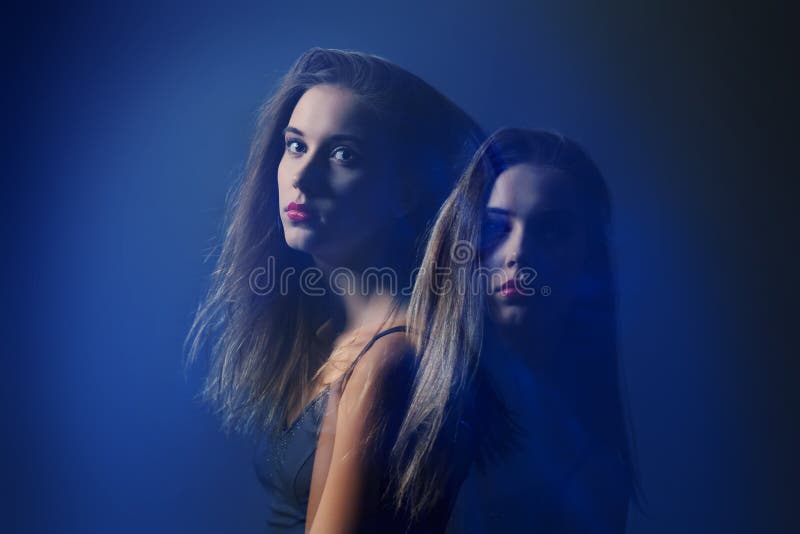 Doppia visione immagine stock. Immagine di mistero, romantico - 19601709