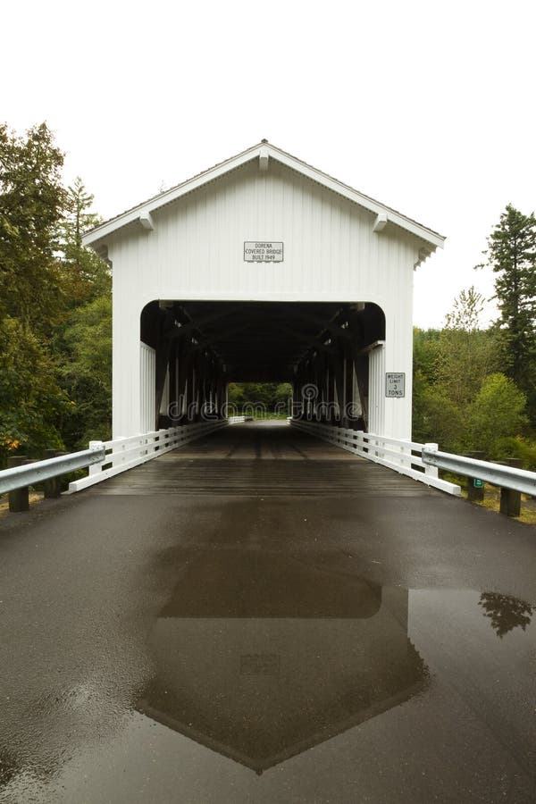 Dorena Covered Bridge stock image. Image of country, structure - 22260483
