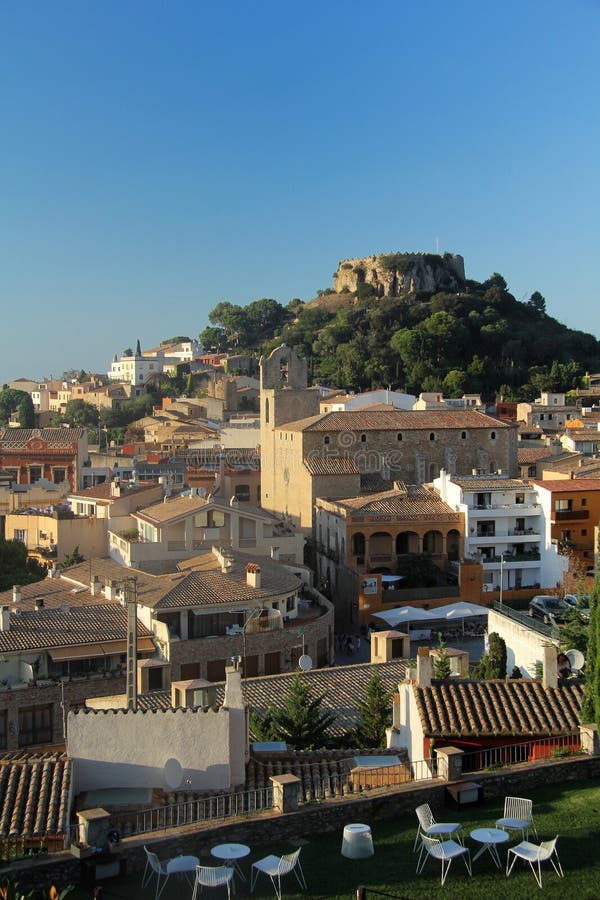 Dorf Von Begur, Costa Brava, Girona, Catalunya, Spanien, Stockfoto ...