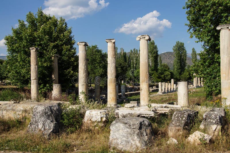 Dorian Columns of Temple of Heracles Stock Image - Image of antique ...