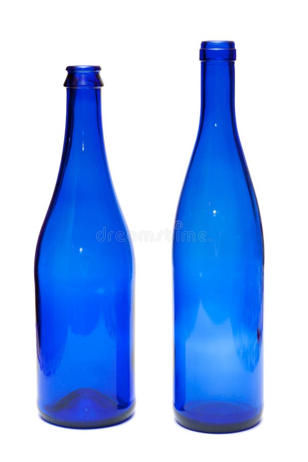 Dos Botellas De Cristal Azules Imagen de archivo - Imagen de vino ...