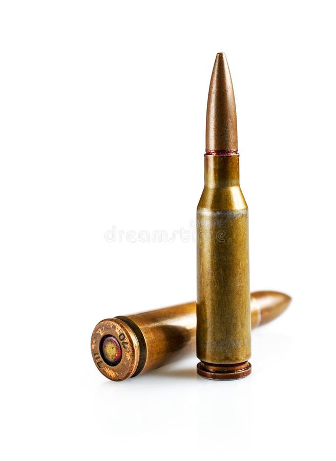 Dos cartuchos de rifle foto de archivo. Imagen de potencia - 67967110