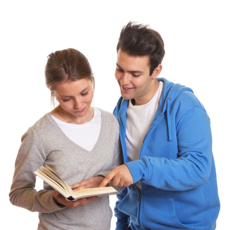Dos Estudiantes Que Leen Un Libro Imagen de archivo - Imagen de retrato ...