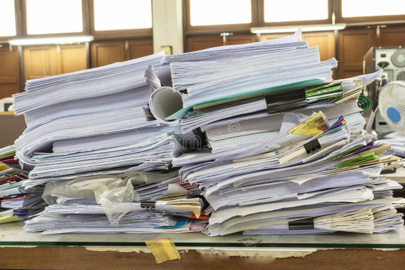 Documents importants 3 photo stock. Image du fichier - 18234874