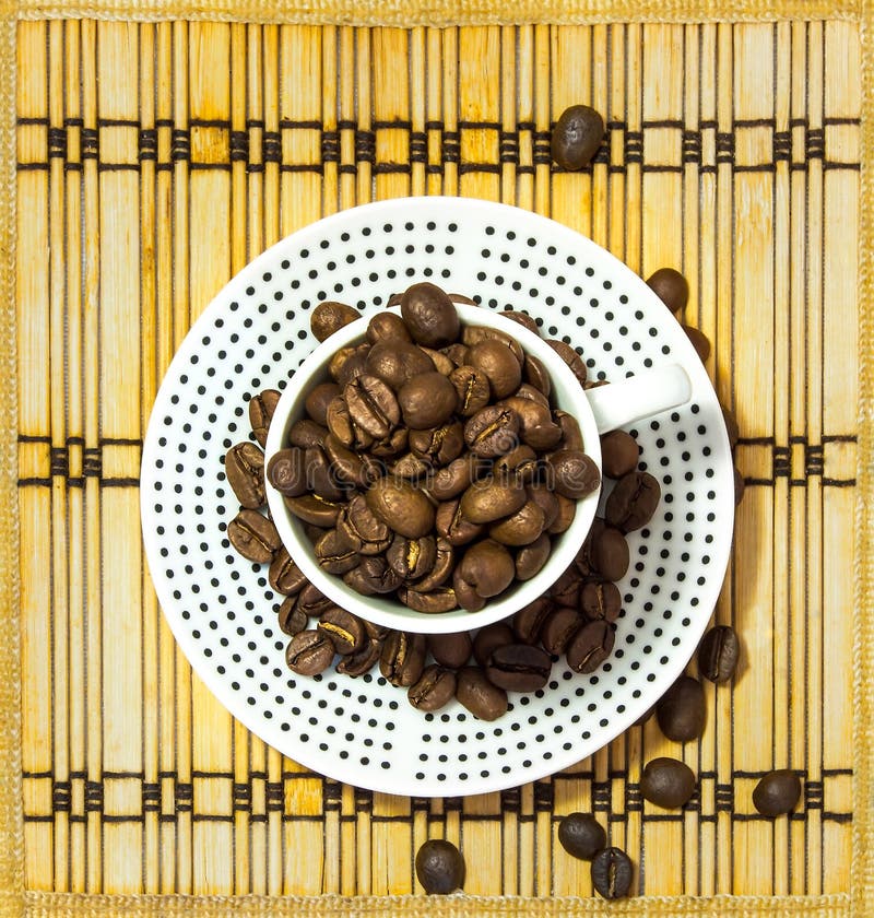 Dotted Cup Filled Coffee Beans Standing Plate Stock Photos - Free ...