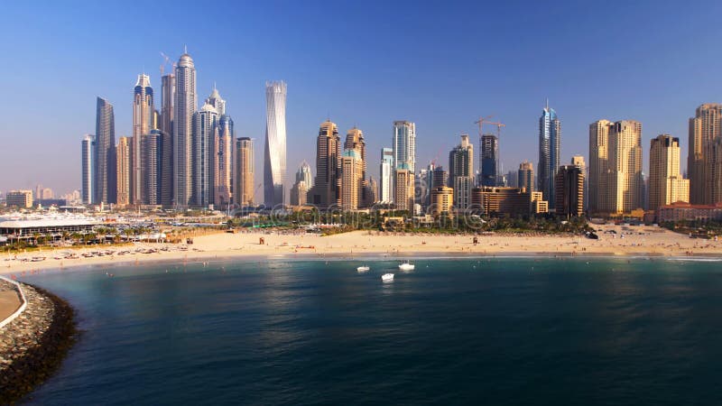 Doubai redactionele fotografie. Image of water, strand - 46703222