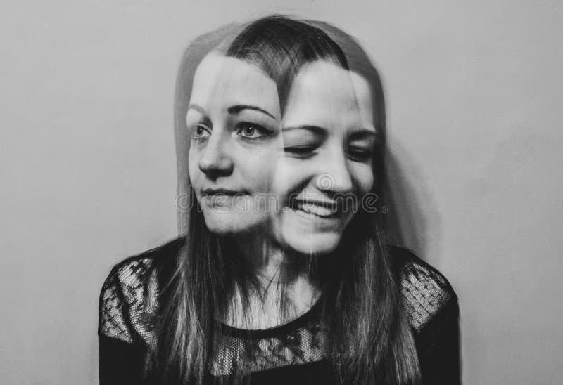 Double Autoportrait De Visage Photo stock - Image du rire, visages ...