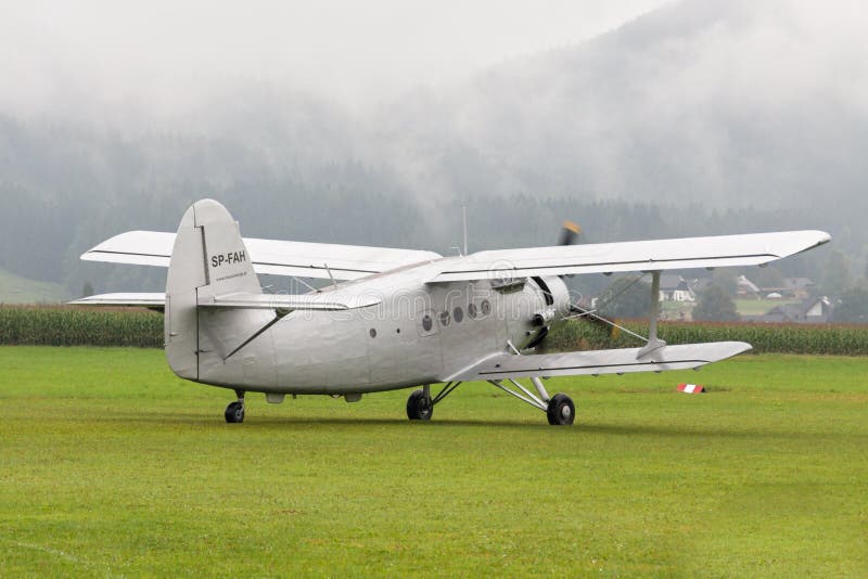 Double Decker - Model Biplane - Aircraft Editorial Image - Image of ...