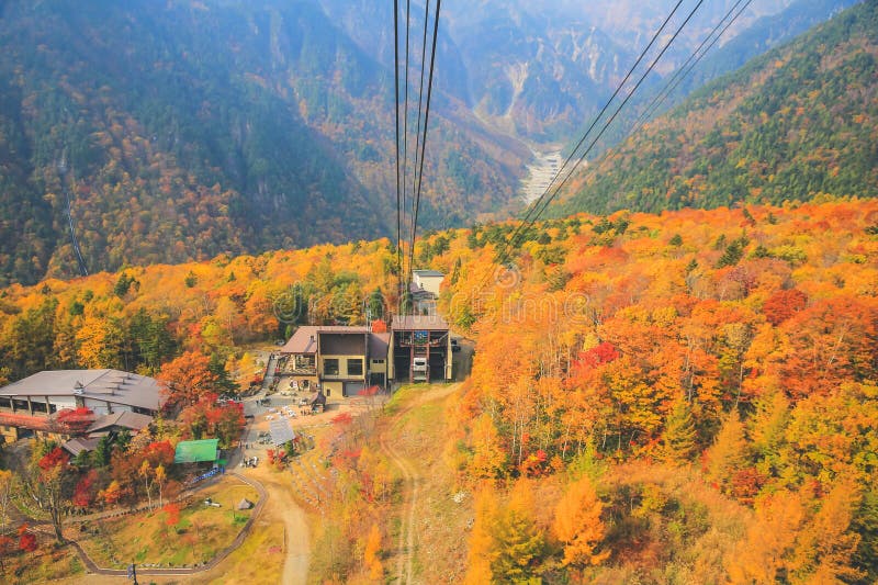 31 Oct 2013 Double Decker Ropeway, the Ropeway in Shinhotaka Mountain ...