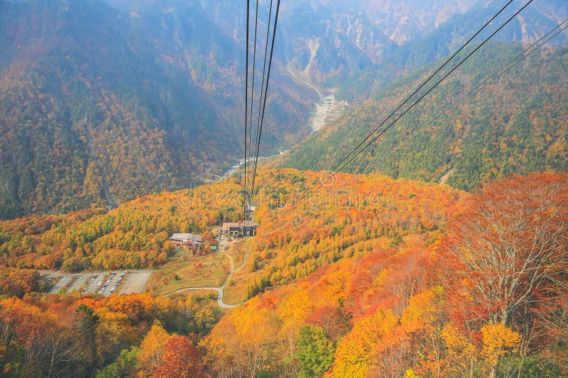 31 Oct 2013 Double Decker Ropeway, the Ropeway in Shinhotaka Mountain ...