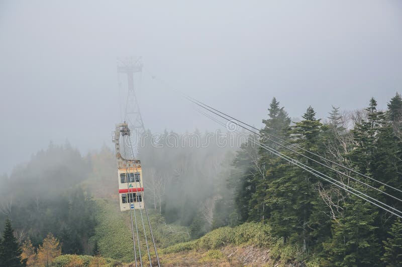 31 Oct 2013 Double Decker Ropeway, the Ropeway in Shinhotaka Mountain ...