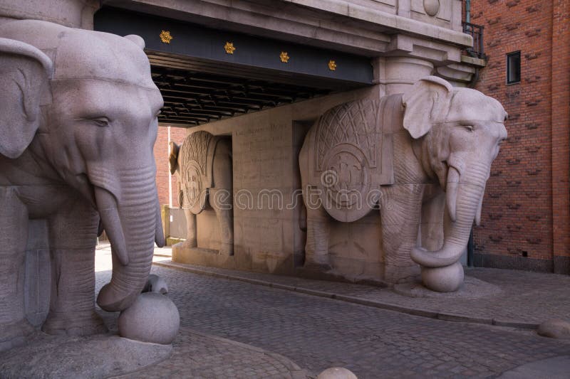 Gate of double elephants stock image. Image of gateway - 51633117