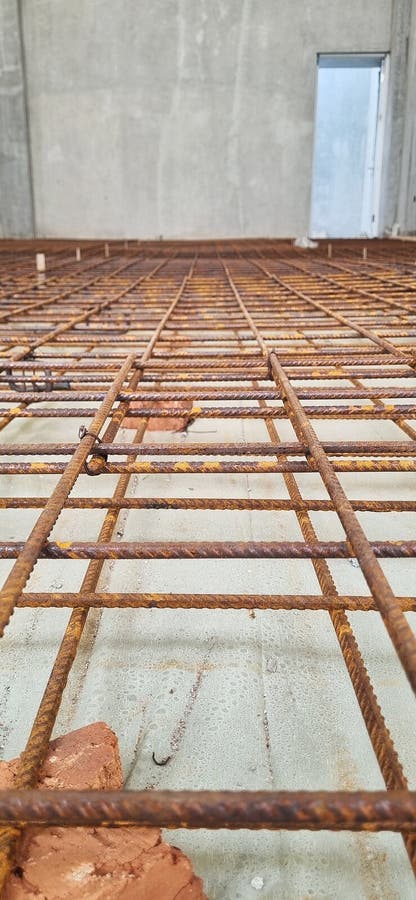 Double Layer Wire Mesh Detail for Rusty Floor Construction Using Bricks ...