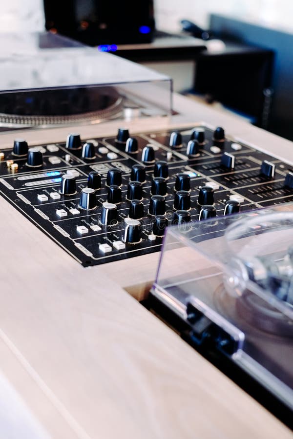 Double Turntable Clasic Style Hi Fi System Stock Photo - Image of ...