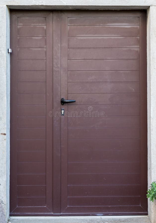 Double-wing Front Door Brown Stock Image - Image of facade, exterior ...