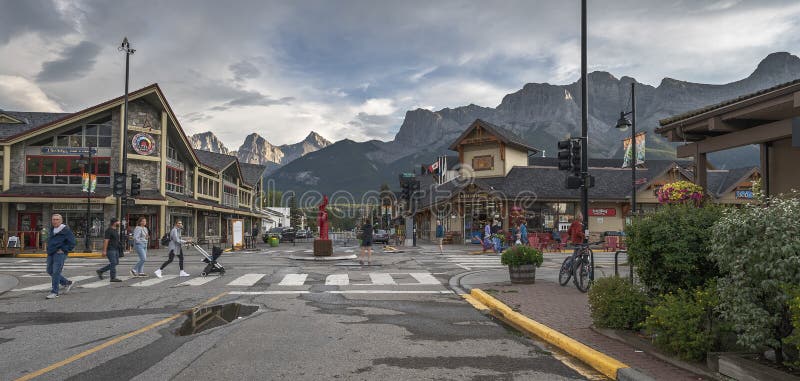 Downtown Canmore Intersection Editorial Photography - Image of ...