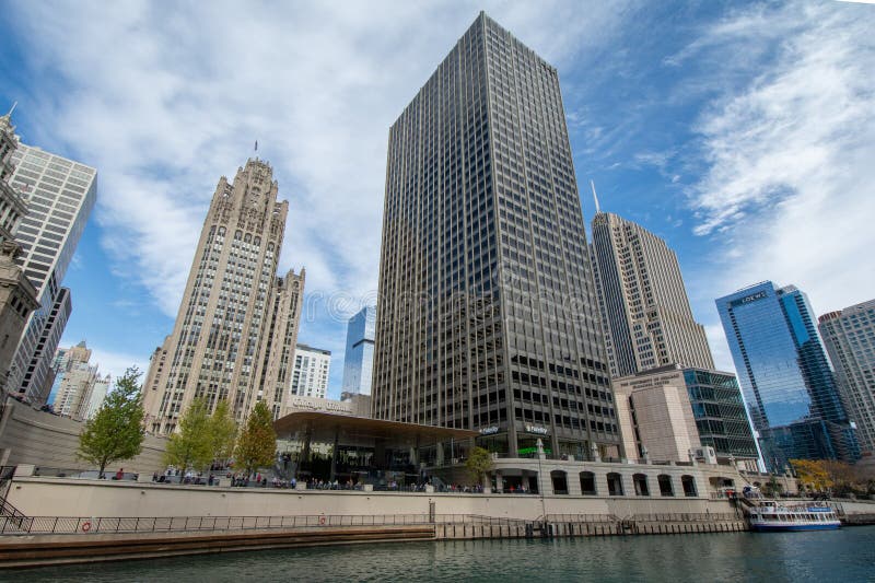 Downtown Chicago City Skyline on the River Stock Image - Image of 103rd ...