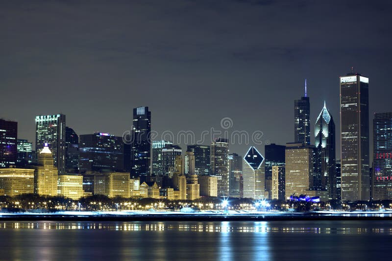 Downtown Chicago at night stock photo. Image of buildings - 18470864