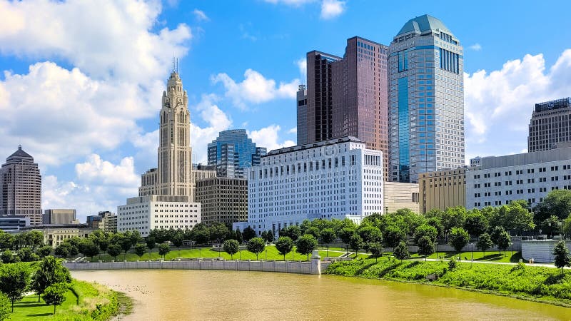 Downtown Columbus Ohio Along the Scioto River Editorial Stock Image ...