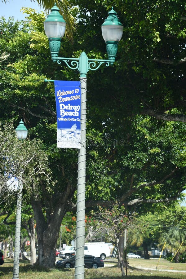 Downtown Delray Beach in Florida Editorial Stock Image - Image of ...