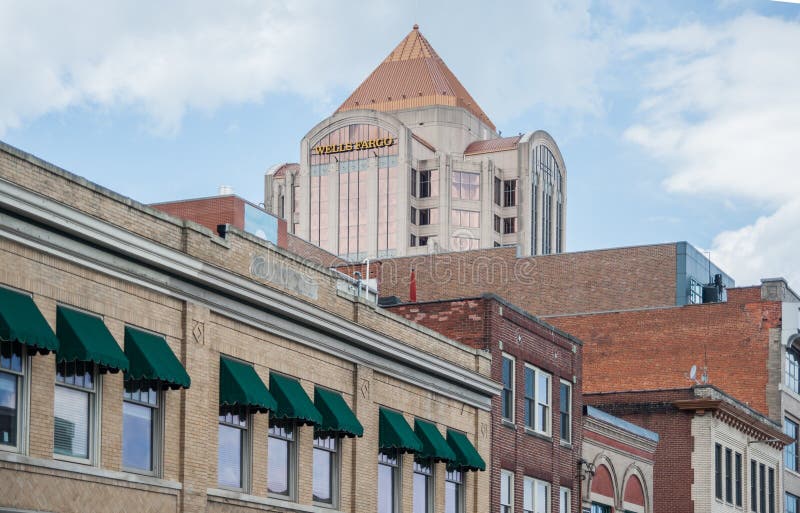 Downtown Roanoke editorial photography. Image of virginia - 93510892