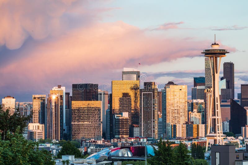 Downtown Seattle at Sunset on a Summer Day Editorial Image - Image of ...