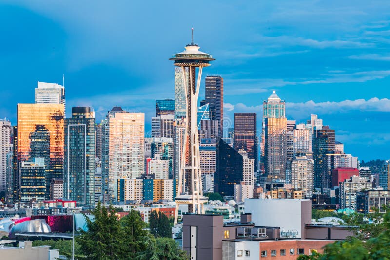 Downtown Seattle at Sunset on a Summer Day Editorial Photography ...
