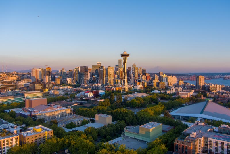The Downtown Seattle, WA Skyline at Sunset Editorial Stock Photo ...