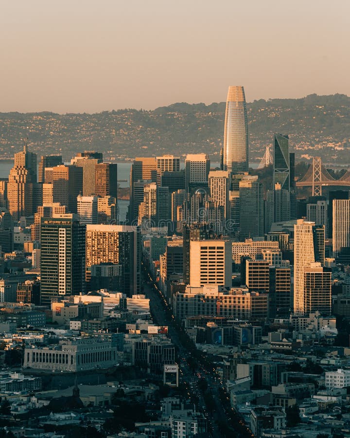 Downtown Skyline View from Twin Peaks, San Francisco, California ...
