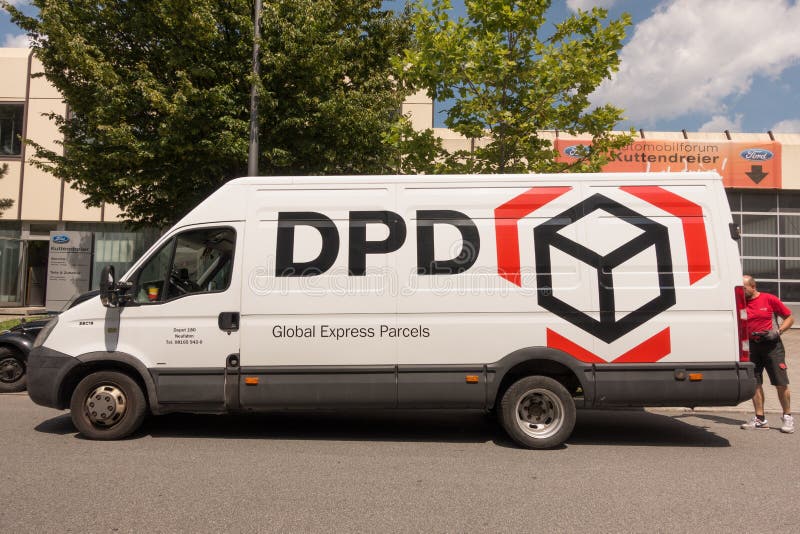 DPD-LKW redaktionelles stockbild. Bild von ausdrücklich - 42557444