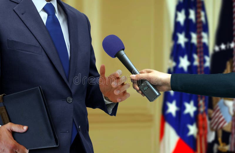 Drücken Sie Interview Mit Einem Politiker Stockbild - Bild von politik ...