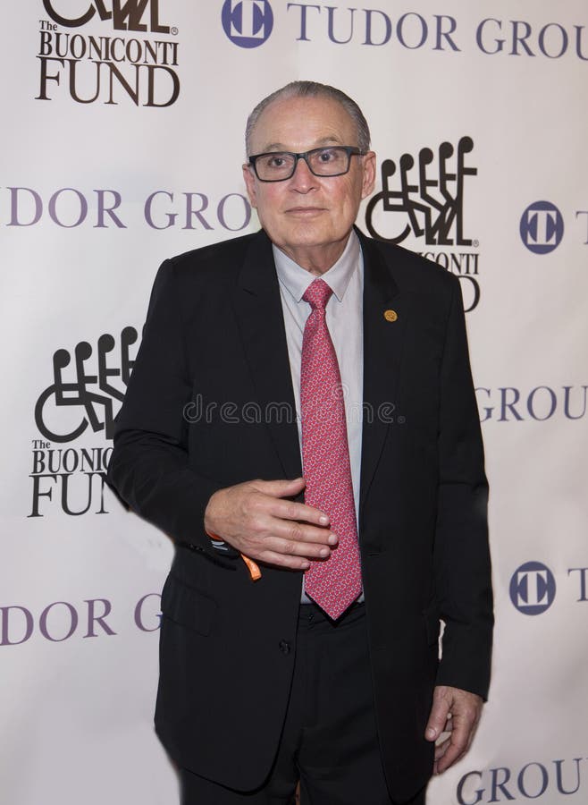 Dr. Barth a Verde fotografia editorial. Imagem de vidros - 127352137