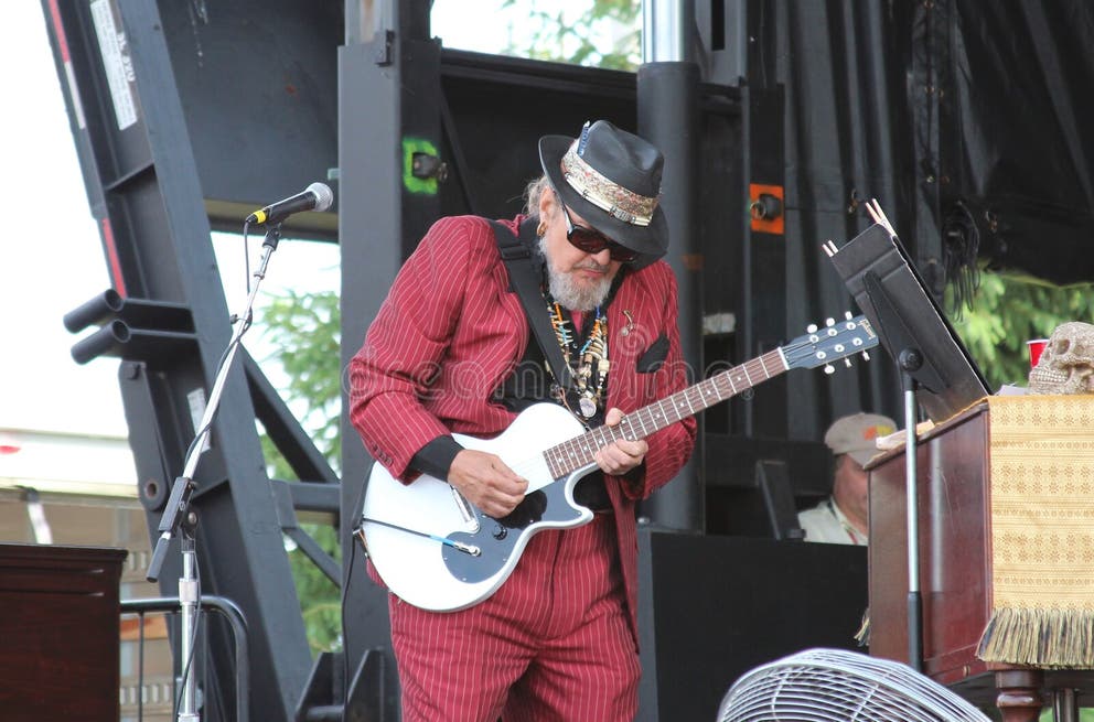 Dr John aka Mac Rebennack editorial stock photo. Image of legend - 44069148