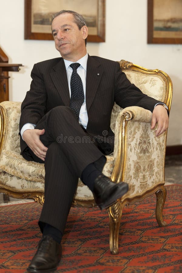 Dr. Lawrence Gonzi editorial photography. Image of politics - 22360727