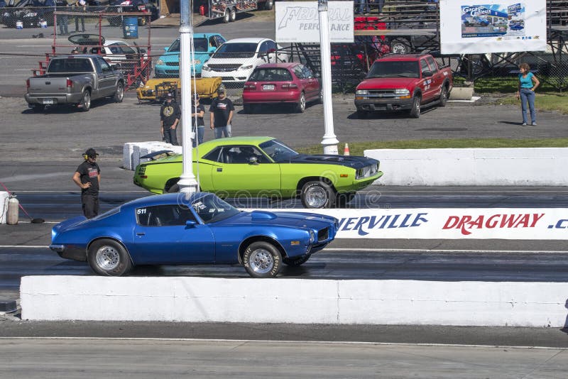 Drag Competitor Making a Start at the Starting Line Editorial Photo ...