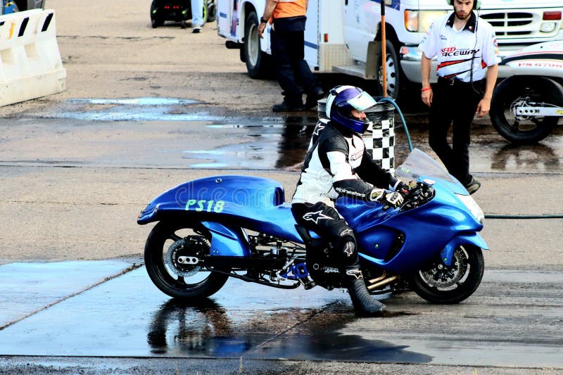 Drag Racing Motor editorial stock image. Image of racing - 270497879