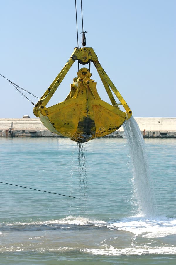 Dragage de 1 photo stock. Image du port, dégagement, dégagez - 35620