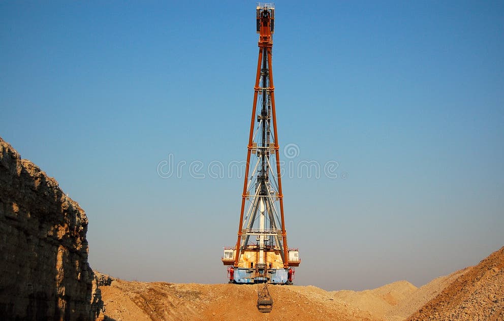 Dragline stock photo. Image of dragline, work, cast, machine - 4425252