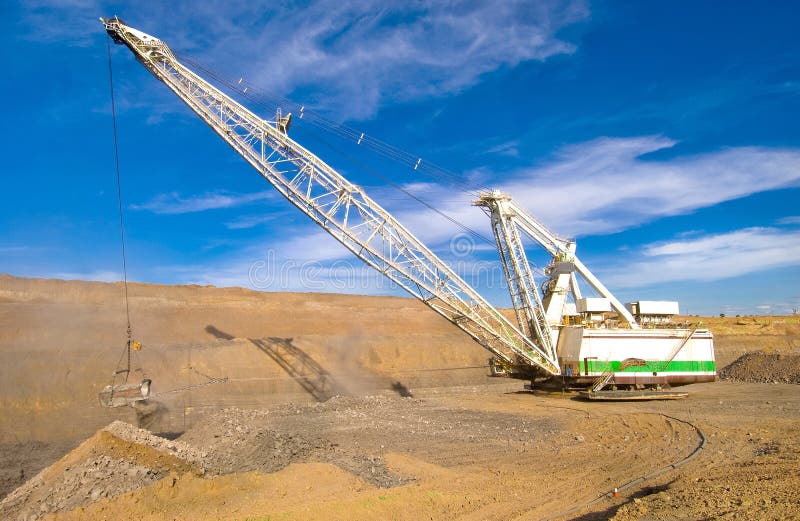 Mining Dragline and bucket stock photo. Image of carbon - 7507270