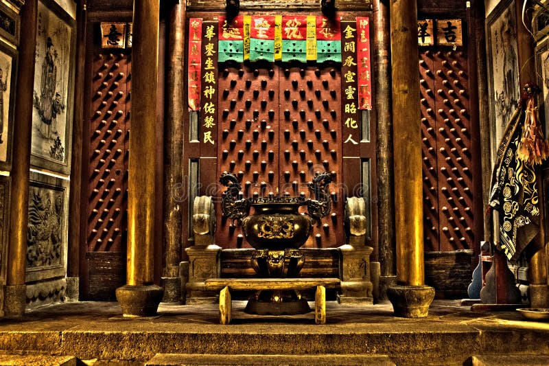 Dragon Altar stock photo. Image of lantern, dragonaltar - 38881230