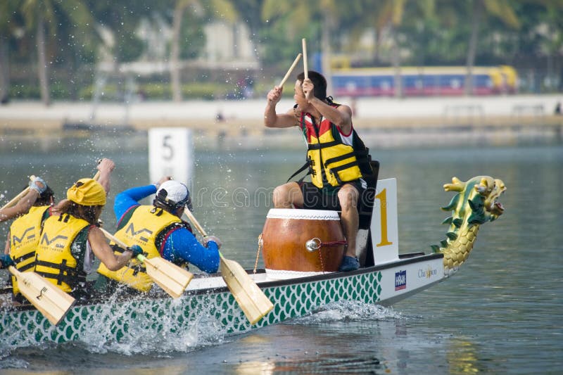 Dragon Boat Race editorial photography. Image of boat - 10185807