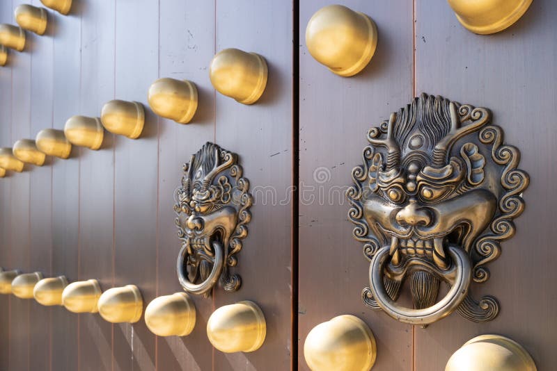 Large Wooden Ring Circle Front Porch Stock Photos - Free & Royalty-Free ...