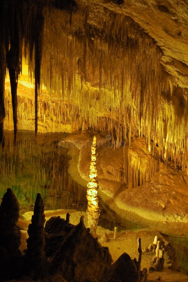Dragon Lair stock image. Image of grotto, cave, undeground - 9043227
