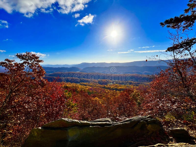Dragons Tooth Trail in Virginia Stock Image - Image of nature, jungle ...